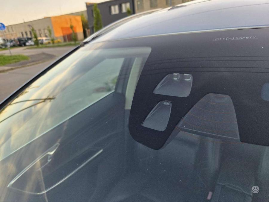 Pelēks Volvo XC60 2012 Kauņa, ar dzinēja tilpumu 2.40 L un nobraukumu 239 tūkst. km par 10950 €, foto 17 vietnē AUTOMOTO.COM.LV