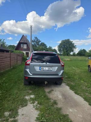 Grey Volvo XC60 2012 in Vilnius, with an engine capacity of 2.40 L and mileage of 344 thousand km for 8500 €, photo 5 on AUTOMOTO.COM.LV