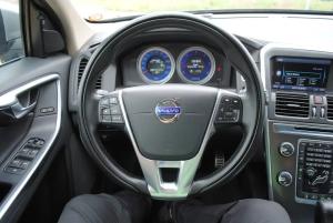 Grey Volvo XC60 2012 in Riga, with an engine capacity of 2.40 L and mileage of 275 thousand km for 10390 €, photo 23 on AUTOMOTO.COM.LV