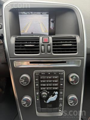 Grey Volvo XC60 2012 in Riga, with an engine capacity of 2.40 L and mileage of 292 thousand km for 9280 €, photo 13 on AUTOMOTO.COM.LV