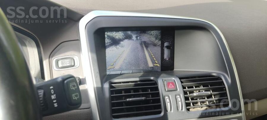 Pelēks Volvo XC60 2012 Daugavpils, ar dzinēja tilpumu 2.40 L un nobraukumu 247 tūkst. km par 9700 €, foto 7 vietnē AUTOMOTO.COM.LV