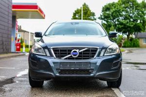 Pelēks Volvo XC60 2012 Kretinga, ar dzinēja tilpumu 2.00 L un nobraukumu 347 tūkst. km par 7599 €, foto 4 vietnē AUTOMOTO.COM.LV
