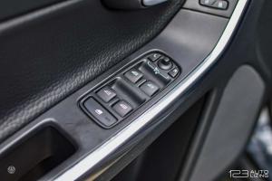 Pelēks Volvo XC60 2012 Kretinga, ar dzinēja tilpumu 2.00 L un nobraukumu 347 tūkst. km par 7599 €, foto 20 vietnē AUTOMOTO.COM.LV