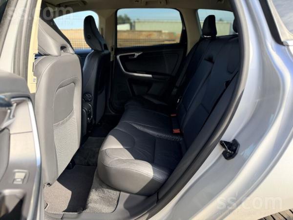 Grey Volvo XC60 2012 in Riga, with an engine capacity of 2.00 L and mileage of 0 thousand km for 8995 €, photo 7 on AUTOMOTO.COM.LV