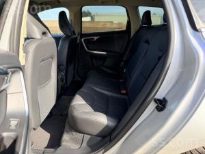 Pelēks Volvo XC60 2012 Rīga, ar dzinēja tilpumu 2.00 L un nobraukumu 0 tūkst. km par 8995 €, foto 8 vietnē AUTOMOTO.COM.LV