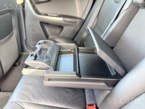 Pelēks Volvo XC60 2012 Rīga, ar dzinēja tilpumu 2.00 L un nobraukumu 0 tūkst. km par 8995 €, foto 9 vietnē AUTOMOTO.COM.LV