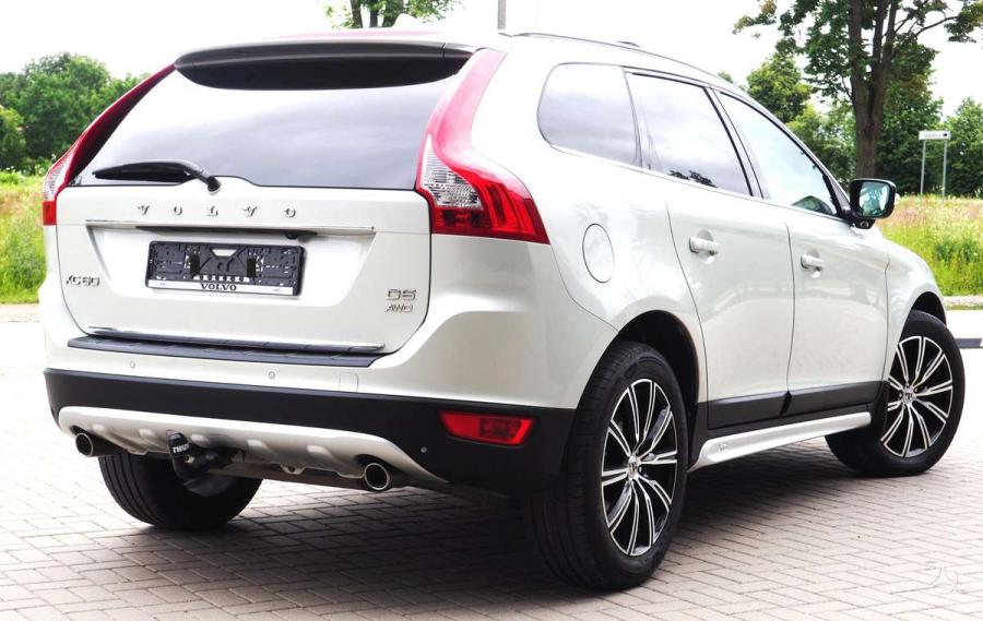 Pelēks Volvo XC60 2012 Kauņa, ar dzinēja tilpumu 2.40 L un nobraukumu 310 tūkst. km par 12650 €, foto 6 vietnē AUTOMOTO.COM.LV