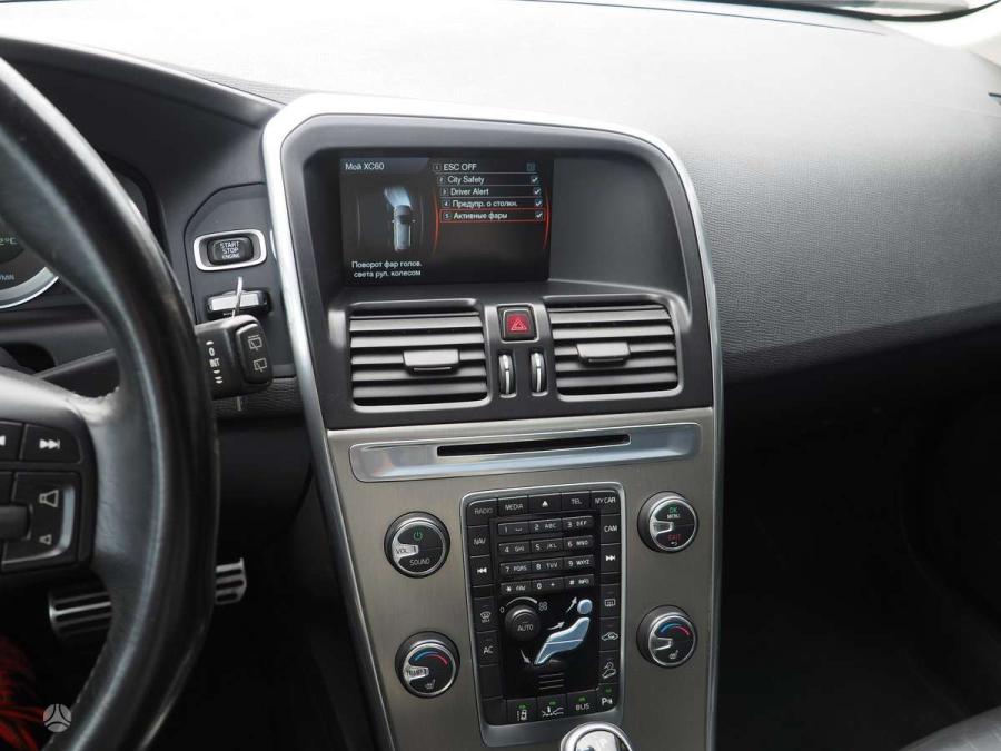 Pelēks Volvo XC60 2012 Kauņa, ar dzinēja tilpumu 2.40 L un nobraukumu 310 tūkst. km par 12650 €, foto 14 vietnē AUTOMOTO.COM.LV