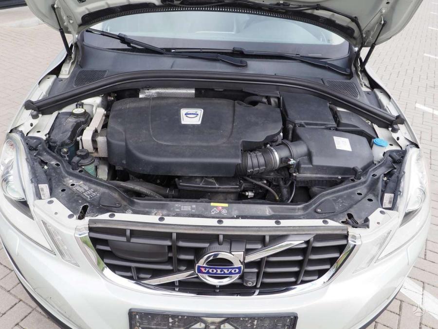 Pelēks Volvo XC60 2012 Kauņa, ar dzinēja tilpumu 2.40 L un nobraukumu 310 tūkst. km par 12650 €, foto 19 vietnē AUTOMOTO.COM.LV