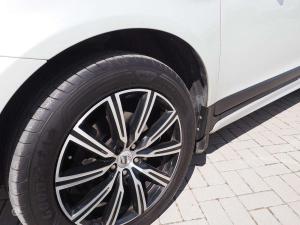 Pelēks Volvo XC60 2012 Kauņa, ar dzinēja tilpumu 2.40 L un nobraukumu 310 tūkst. km par 12650 €, foto 20 vietnē AUTOMOTO.COM.LV