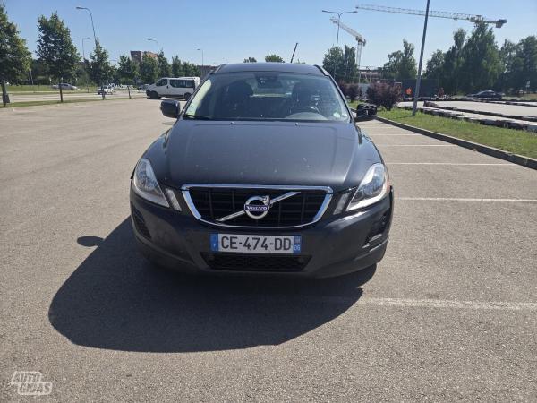 Grey Volvo XC60 2012 in Mazeikiai, with an engine capacity of 2.00 L and mileage of 138 thousand km for 4800 €, photo 2 on AUTOMOTO.COM.LV