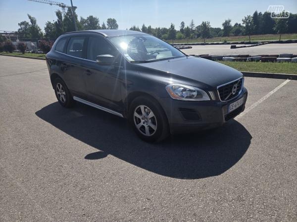 Grey Volvo XC60 2012 in Mazeikiai, with an engine capacity of 2.00 L and mileage of 138 thousand km for 4800 €, photo 3 on AUTOMOTO.COM.LV