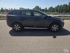 Pelēks Volvo XC60 2012 Mažeikiai, ar dzinēja tilpumu 2.00 L un nobraukumu 138 tūkst. km par 4800 €, foto 5 vietnē AUTOMOTO.COM.LV