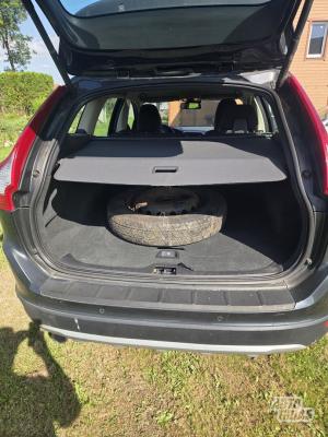 Pelēks Volvo XC60 2012 Mažeikiai, ar dzinēja tilpumu 2.00 L un nobraukumu 138 tūkst. km par 4800 €, foto 16 vietnē AUTOMOTO.COM.LV