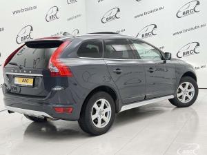 Grey Volvo XC60 2012 in Vilnius, with an engine capacity of 3.19 L and mileage of 290 thousand km for 6500 €, photo 4 on AUTOMOTO.COM.LV