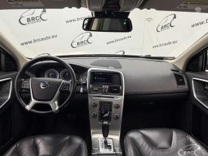 Grey Volvo XC60 2012 in Vilnius, with an engine capacity of 3.19 L and mileage of 290 thousand km for 6500 €, photo 5 on AUTOMOTO.COM.LV