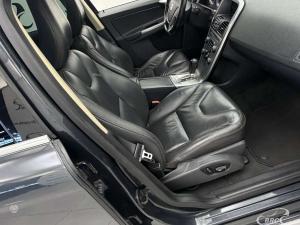 Grey Volvo XC60 2012 in Vilnius, with an engine capacity of 3.19 L and mileage of 290 thousand km for 6500 €, photo 7 on AUTOMOTO.COM.LV