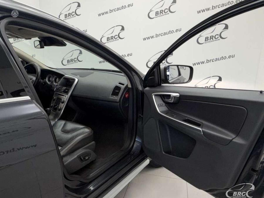 Grey Volvo XC60 2012 in Vilnius, with an engine capacity of 3.19 L and mileage of 290 thousand km for 6500 €, photo 10 on AUTOMOTO.COM.LV