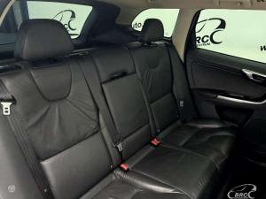 Grey Volvo XC60 2012 in Vilnius, with an engine capacity of 3.19 L and mileage of 290 thousand km for 6500 €, photo 13 on AUTOMOTO.COM.LV