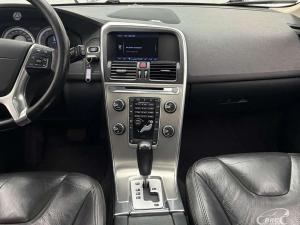Grey Volvo XC60 2012 in Vilnius, with an engine capacity of 3.19 L and mileage of 290 thousand km for 6500 €, photo 18 on AUTOMOTO.COM.LV