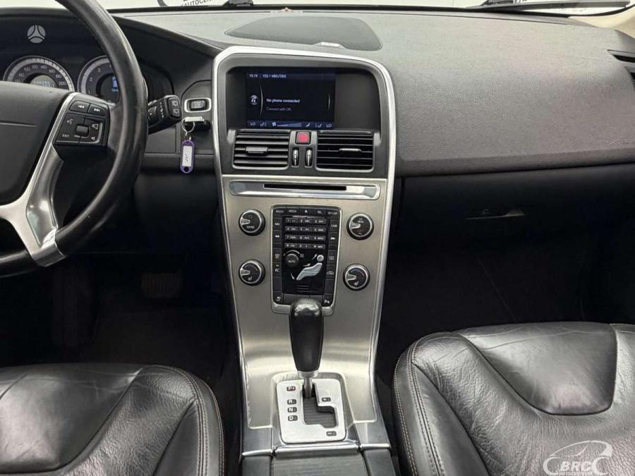 Grey Volvo XC60 2012 in Vilnius, with an engine capacity of 3.19 L and mileage of 290 thousand km for 6500 €, photo 18 on AUTOMOTO.COM.LV