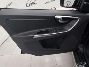 Grey Volvo XC60 2012 in Vilnius, with an engine capacity of 3.19 L and mileage of 290 thousand km for 6500 €, photo 24 on AUTOMOTO.COM.LV