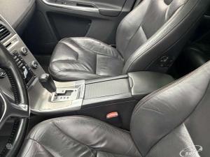 Grey Volvo XC60 2012 in Vilnius, with an engine capacity of 3.19 L and mileage of 290 thousand km for 6500 €, photo 28 on AUTOMOTO.COM.LV