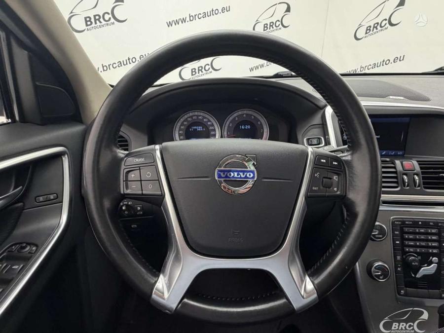 Grey Volvo XC60 2012 in Vilnius, with an engine capacity of 3.19 L and mileage of 290 thousand km for 6500 €, photo 32 on AUTOMOTO.COM.LV