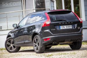 Grey Volvo XC60 2012 in Tukums, with an engine capacity of 2.40 L and mileage of 299 thousand km for 8200 €, photo 5 on AUTOMOTO.COM.LV
