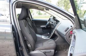Grey Volvo XC60 2012 in Tukums, with an engine capacity of 2.40 L and mileage of 299 thousand km for 8200 €, photo 11 on AUTOMOTO.COM.LV