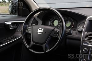 Grey Volvo XC60 2012 in Tukums, with an engine capacity of 2.40 L and mileage of 299 thousand km for 8200 €, photo 15 on AUTOMOTO.COM.LV