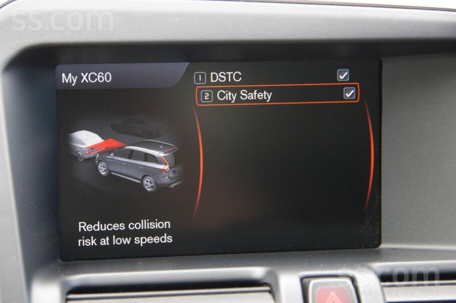 Grey Volvo XC60 2012 in Tukums, with an engine capacity of 2.40 L and mileage of 299 thousand km for 8200 €, photo 18 on AUTOMOTO.COM.LV
