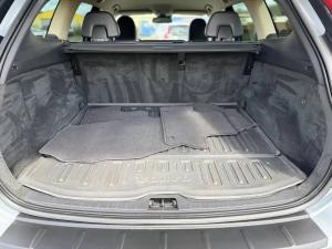 Grey Volvo XC60 2012 in Riga, with an engine capacity of 2.40 L and mileage of 0 thousand km for 9500 €, photo 7 on AUTOMOTO.COM.LV
