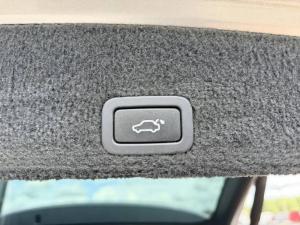 Grey Volvo XC60 2012 in Riga, with an engine capacity of 2.40 L and mileage of 0 thousand km for 9500 €, photo 8 on AUTOMOTO.COM.LV