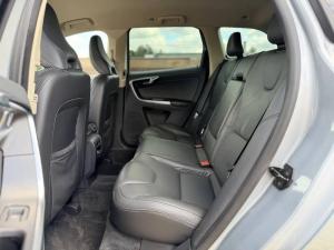 Grey Volvo XC60 2012 in Riga, with an engine capacity of 2.40 L and mileage of 0 thousand km for 9500 €, photo 9 on AUTOMOTO.COM.LV