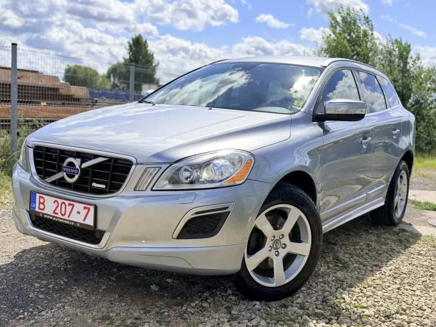 Grey Volvo XC60 2012 in Riga, with an engine capacity of 2.40 L and mileage of 0 thousand km for 9500 €, photo 28 on AUTOMOTO.COM.LV