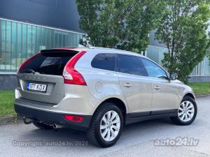 Grey Volvo XC60 2012 in Tallinn, with an engine capacity of 2.40 L and mileage of 0 thousand km for 7950 €, photo 4 on AUTOMOTO.COM.LV