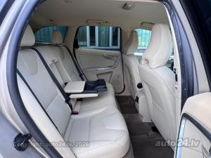 Grey Volvo XC60 2012 in Tallinn, with an engine capacity of 2.40 L and mileage of 0 thousand km for 7950 €, photo 16 on AUTOMOTO.COM.LV