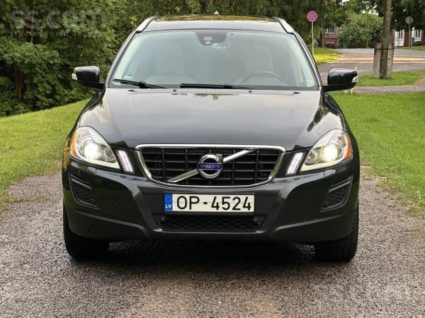 Pelēks Volvo XC60 2012 Talsi, ar dzinēja tilpumu 2.40 L un nobraukumu 270 tūkst. km par 11470 €, foto 6 vietnē AUTOMOTO.COM.LV