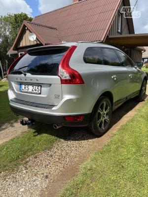 Серый Вольво ХС60 2012 в Аникщяй, объемом двигателя 2.40 л и пробегом 285 тыс. км за 8600 €, фото 3 на AUTOMOTO.COM.LV