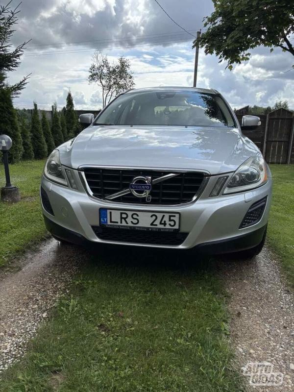 Pelēks Volvo XC60 2012 Anykščiai, ar dzinēja tilpumu 2.40 L un nobraukumu 285 tūkst. km par 8600 €, foto 7 vietnē AUTOMOTO.COM.LV