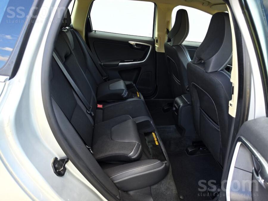 Pelēks Volvo XC60 2012 Tukums, ar dzinēja tilpumu 2.40 L un nobraukumu 263 tūkst. km par 8900 €, foto 9 vietnē AUTOMOTO.COM.LV