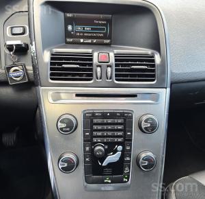 Pelēks Volvo XC60 2012 Tukums, ar dzinēja tilpumu 2.40 L un nobraukumu 263 tūkst. km par 8900 €, foto 12 vietnē AUTOMOTO.COM.LV