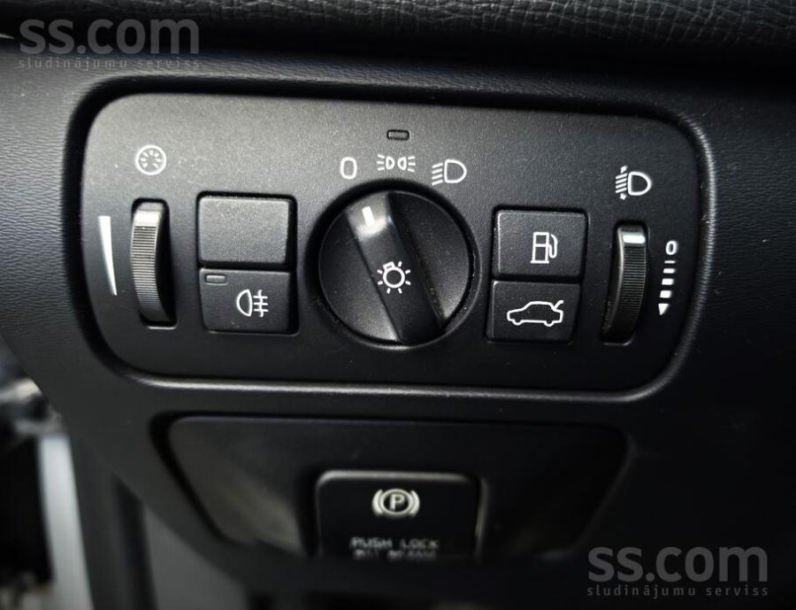 Pelēks Volvo XC60 2012 Tukums, ar dzinēja tilpumu 2.40 L un nobraukumu 263 tūkst. km par 8900 €, foto 14 vietnē AUTOMOTO.COM.LV
