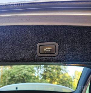 Pelēks Volvo XC60 2012 Tukums, ar dzinēja tilpumu 2.40 L un nobraukumu 263 tūkst. km par 8900 €, foto 17 vietnē AUTOMOTO.COM.LV