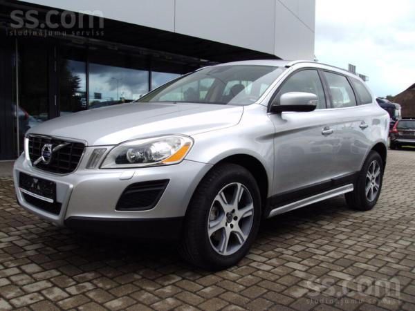 Grey Volvo XC60 2012 in Riga, with an engine capacity of 2.40 L and mileage of 207 thousand km for 11500 €, photo 1 on AUTOMOTO.COM.LV