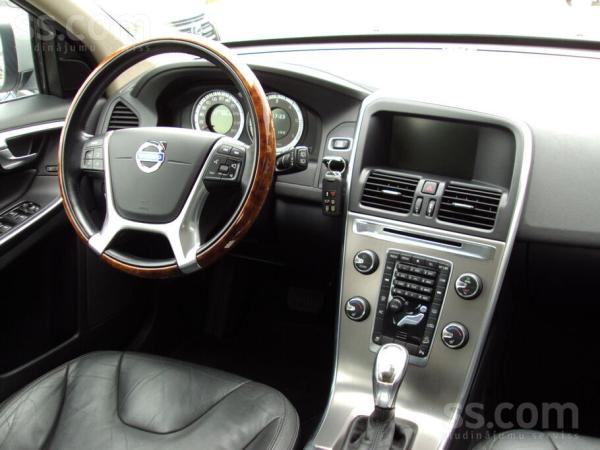 Grey Volvo XC60 2012 in Riga, with an engine capacity of 2.40 L and mileage of 207 thousand km for 11500 €, photo 6 on AUTOMOTO.COM.LV