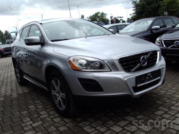 Grey Volvo XC60 2012 in Riga, with an engine capacity of 2.40 L and mileage of 207 thousand km for 11500 €, photo 2 on AUTOMOTO.COM.LV