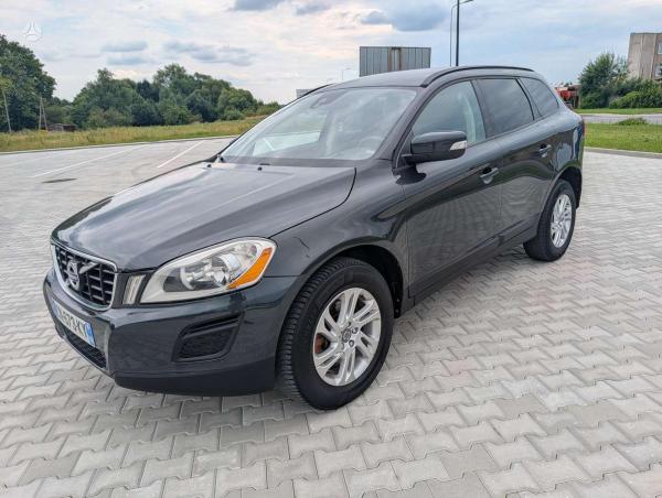 Pelēks Volvo XC60 2012 Tauragė, ar dzinēja tilpumu 1.98 L un nobraukumu 278 tūkst. km par 5900 €, foto 1 vietnē AUTOMOTO.COM.LV