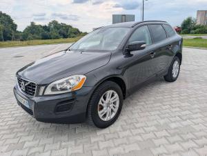 Pelēks Volvo XC60 2012 Tauragė, ar dzinēja tilpumu 1.98 L un nobraukumu 278 tūkst. km par 5900 €, foto  vietnē AUTOMOTO.COM.LV